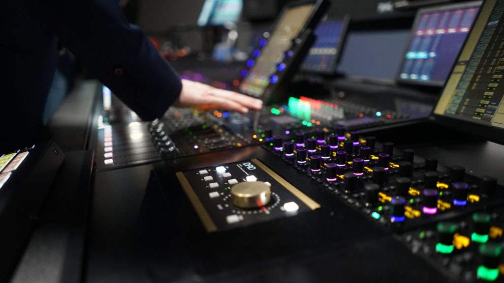 MOM – Monitor Operating Module – HHB